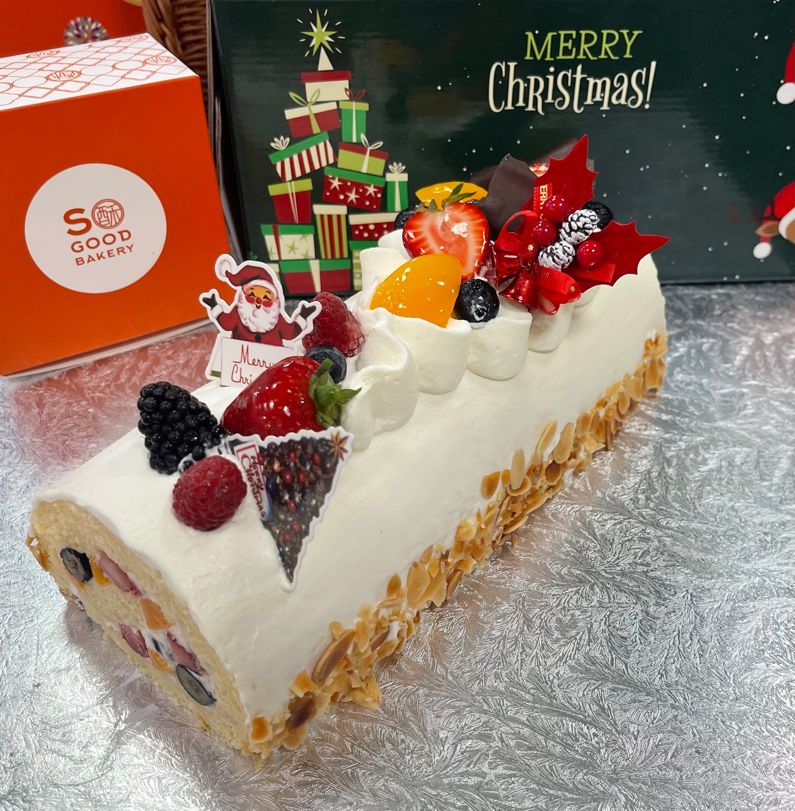 Mixed Fruit Vanilla Sponge Log Cake 综合水果树形蛋糕 – So Good Bakery